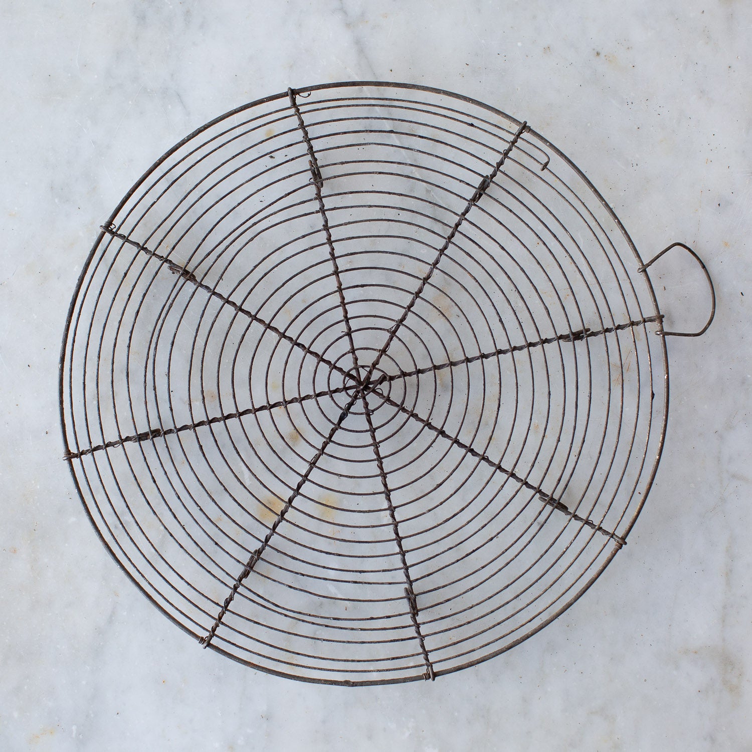 VINTAGE AND COLLECTED – Ellei Home