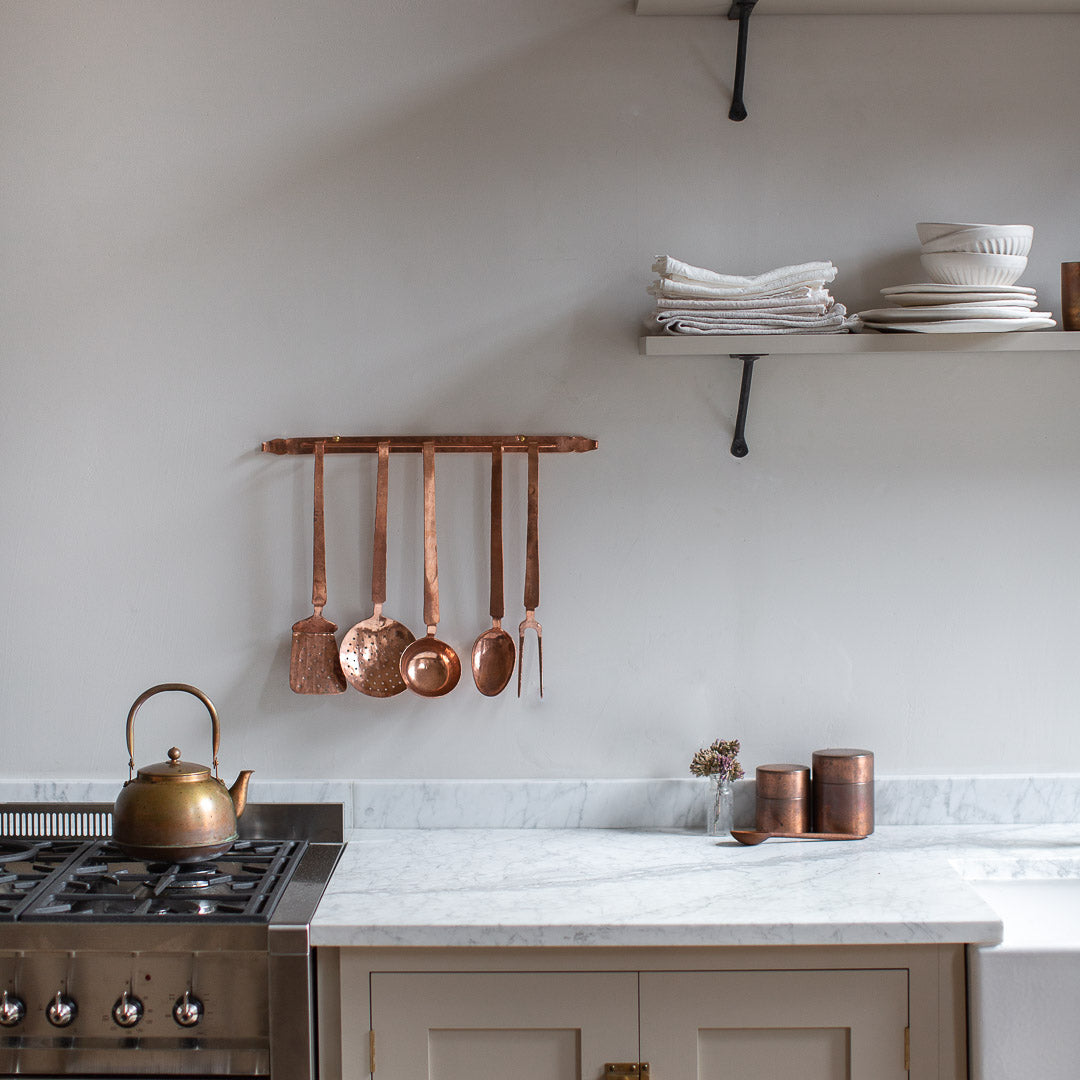 HAND FORGED COPPER KITCHEN HANGING RAIL – Ellei Home