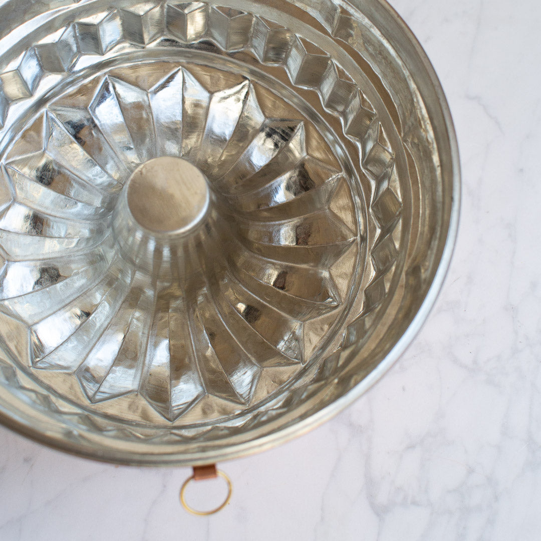 HAND FORGED COPPER BUNDT CAKE MOULD I – Ellei Home
