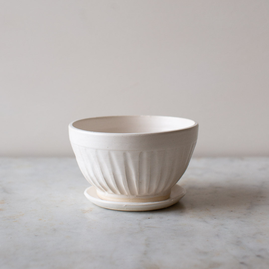 HANDMADE FLUTED BERRY OR FRUIT BOWL – Ellei Home